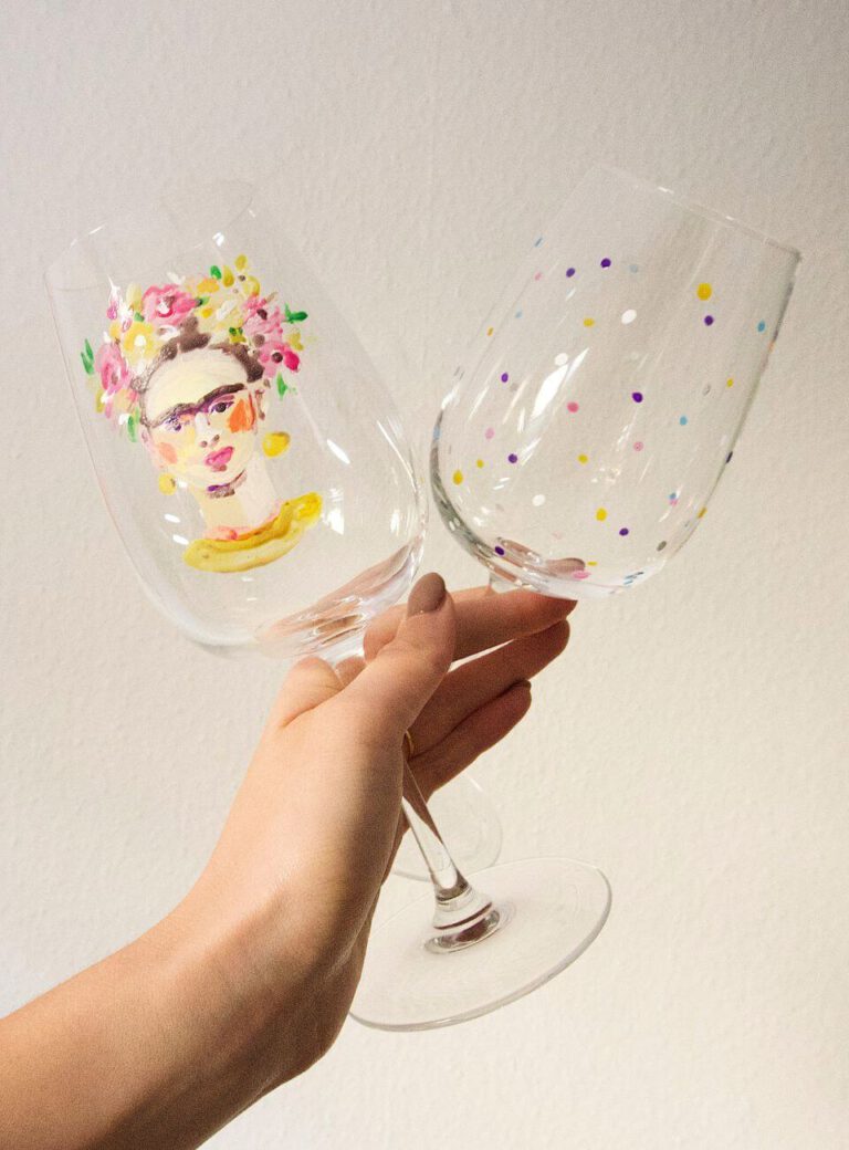 Weinglas bemalen: 6 schicke Ideen 🧡
